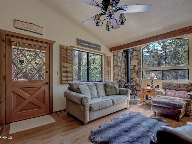 4705 N Oak Leaf Circle