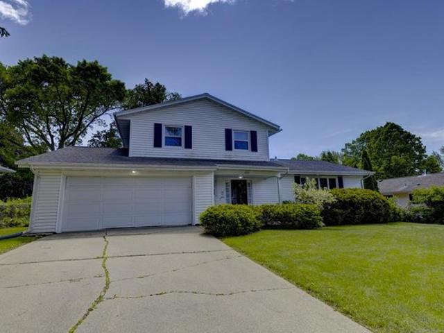 4705 Agate Ln, Madison, WI 53714