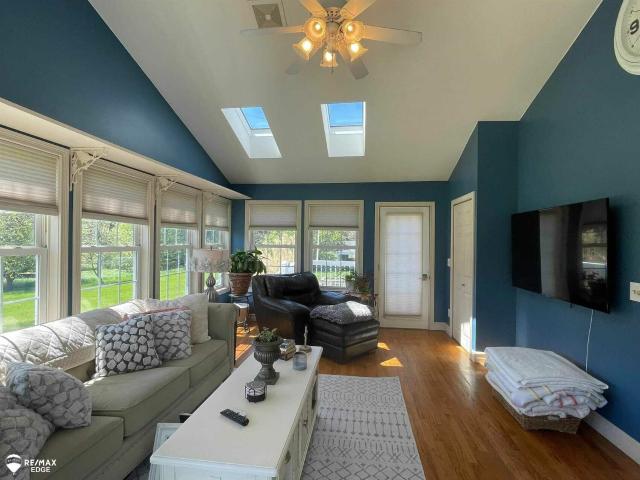 4705 Lonsberry Road, Columbiaville, USA, MI