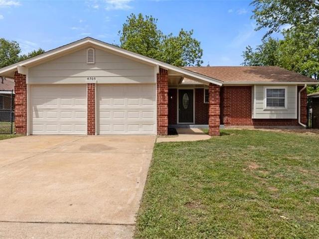 4705 SE 42nd St, Del City, OK 73115