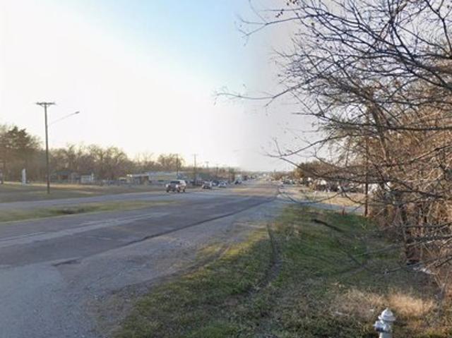 4705 W Jefferson Blvd, Dallas, TX 75211