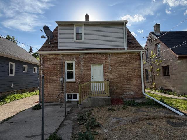 4706 N 57th St