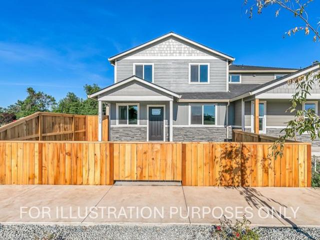 4706 Gebhard Rd, Central Point, OR 97502