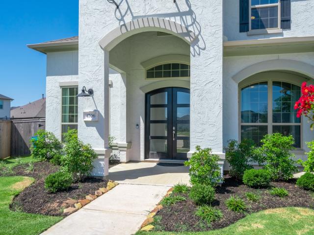 4706 Llano Loop