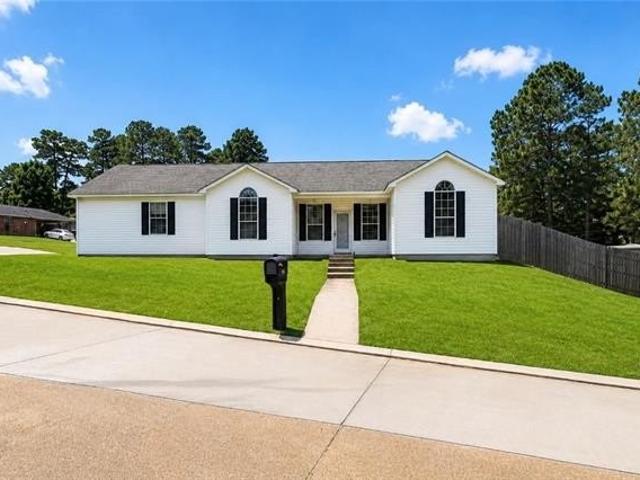 4706 Whispering Pines Loop, Pineville, LA 71360