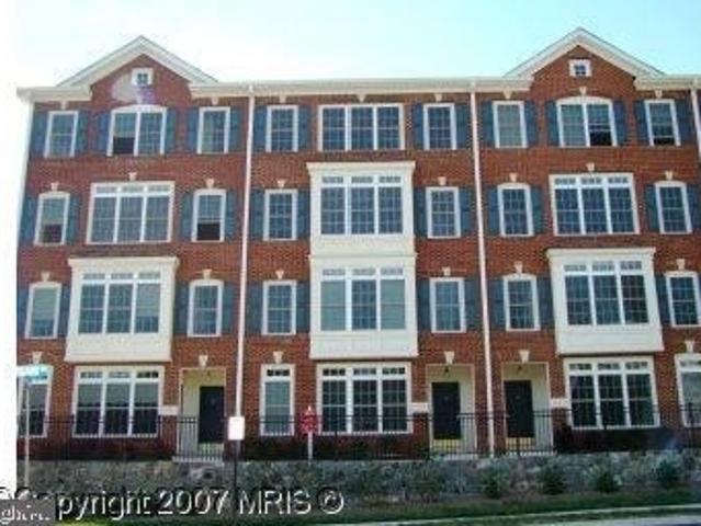 4707 Eggleston Ter Unit 112, Fairfax, VA 22030
