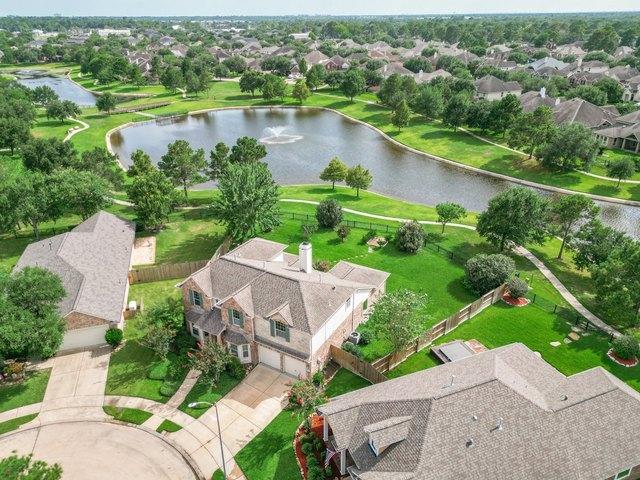 4707 Lakes of Pine Forest Ct, Houston, TX 77084