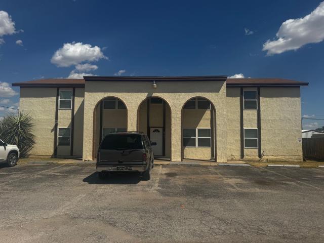 4707 Shadylane Dr. Flourplex Units A D