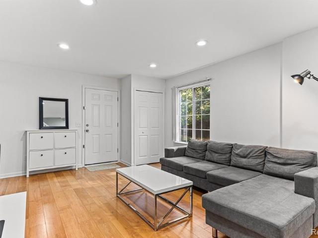 47086 Auburn Court