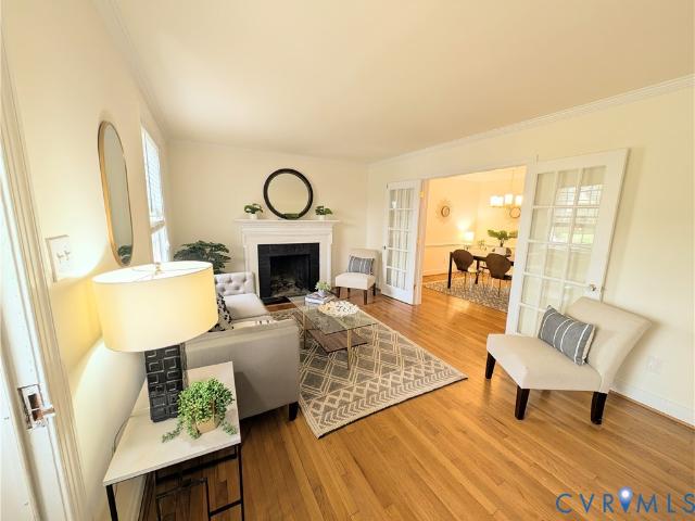 4708 Bromley Lane