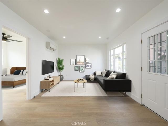 4709 N Figueroa 1