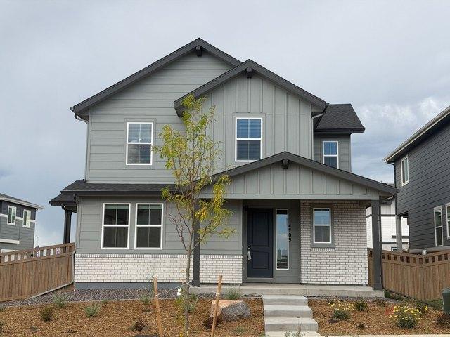 4709 N Valdai Ct, Aurora, CO 80019