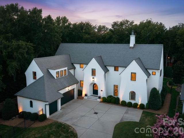 4709 Ockley Manor Ln, Charlotte, NC 28226