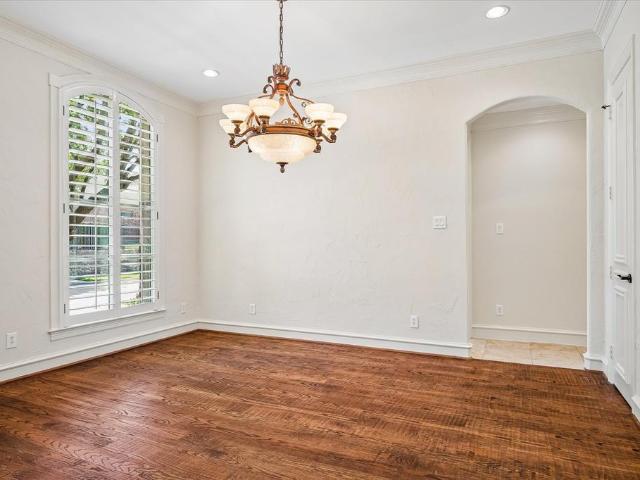 4709 Strait Lane
