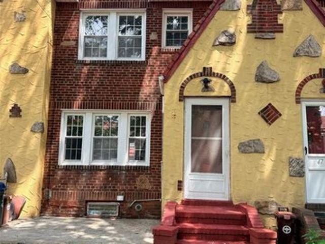 4709 th St, Flushing, NY 11358