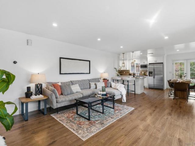 4709 Vandever Ave
