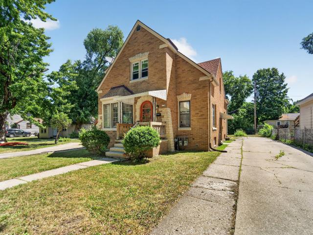 4700 N 50th St