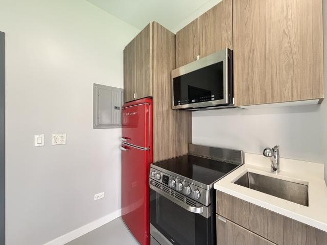 4700 N Racine Avenue # 110