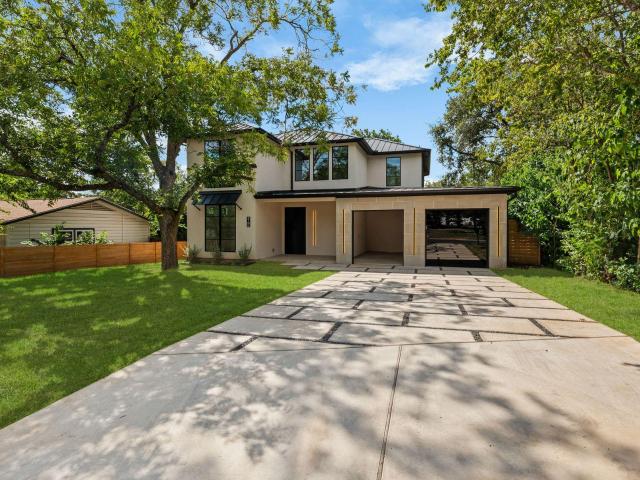 4700 Banister Ln