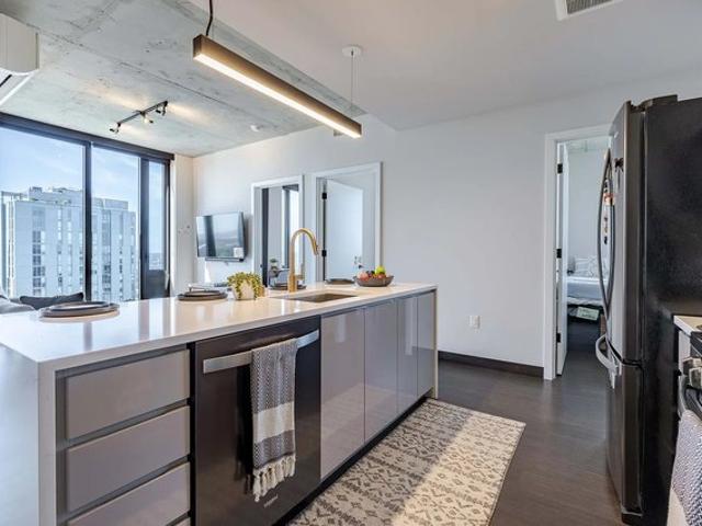 4700 Brooklyn Ave NE, Seattle, WA 98105