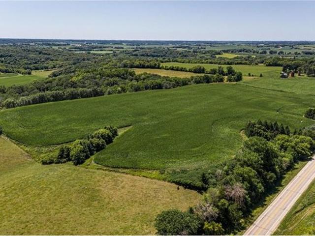 4700 Country Club Rd W, Rochester, MN 55902