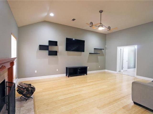 47013 Rivergate Drive