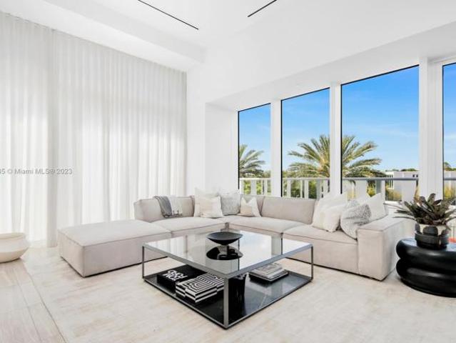 4701 Meridian Ave N #208, Miami Beach, FL 33140