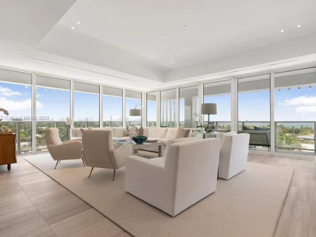 4701 Meridian Ave N #720, Miami Beach, FL 33140