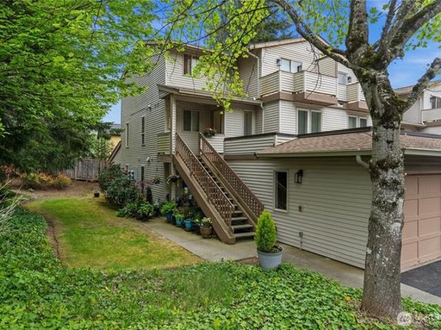 4701 NW Walgren Dr Unit A201, Silverdale, WA 98383