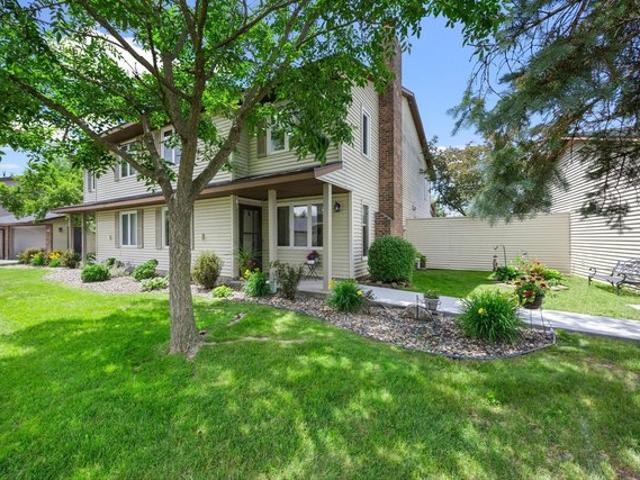 4701 Osage Pt, Eagan, MN 55122