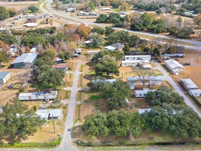 4701 Eraste Hebert Rd, New Iberia, LA 70560