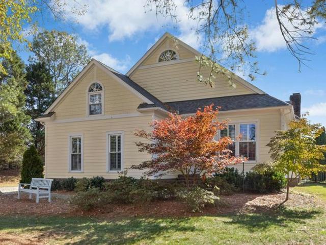 4701 Shady Greens Dr, Fuquay Varina, NC 27526