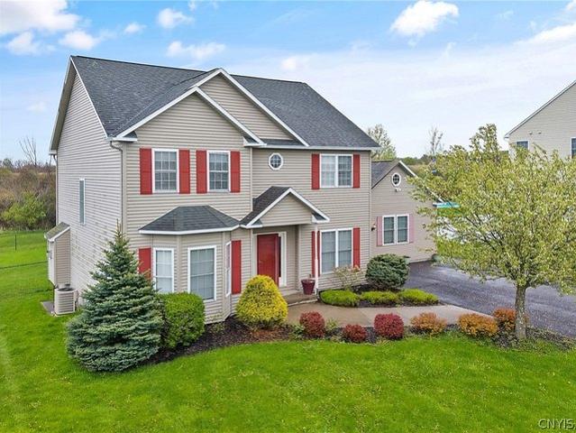 4702 Manor Hill Dr, Syracuse, NY 13215