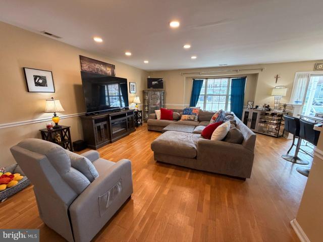 4702 Aberdeen Ln, Blackwood, NJ 08012 | MLS #NJCD2115 | Compass