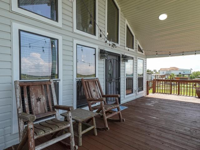 4702 Bayou Lane