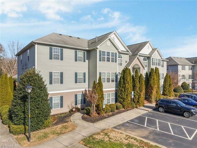 4702 Pennoak Ln Apt C, Greensboro, NC 27407