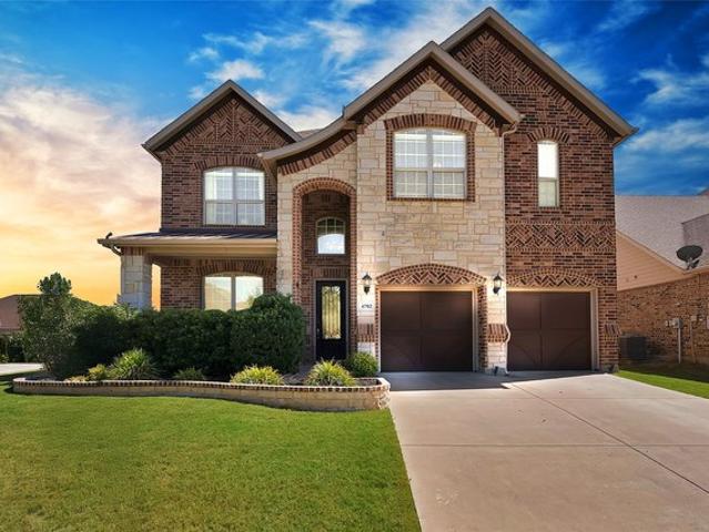 4702 Sunflower Dr, Mansfield, TX 76063
