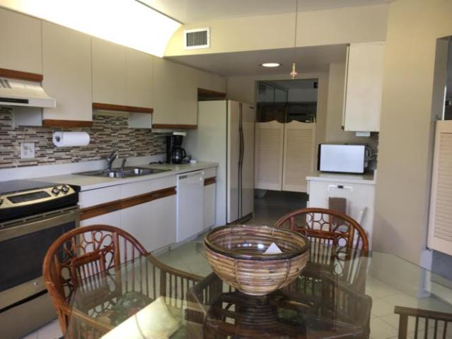 4702 S Fountains Dr Unit #207, Lake Worth, FL 33467