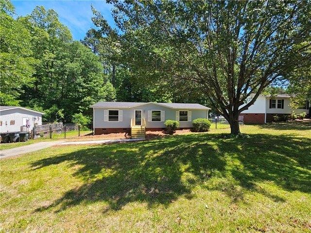 4702 Saddlebranch Ct, McLeansville, NC 27301
