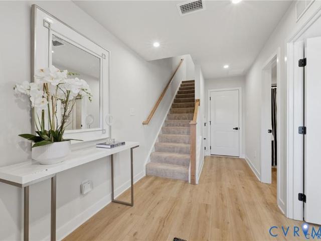 4702 Seamair Place