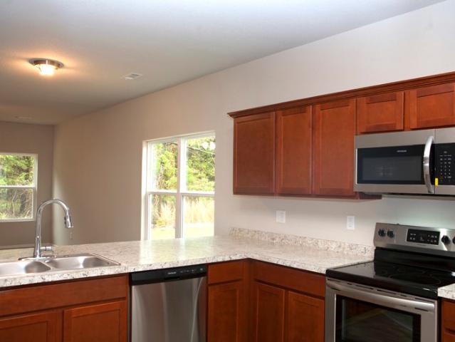 4702 W Hoover Loop
