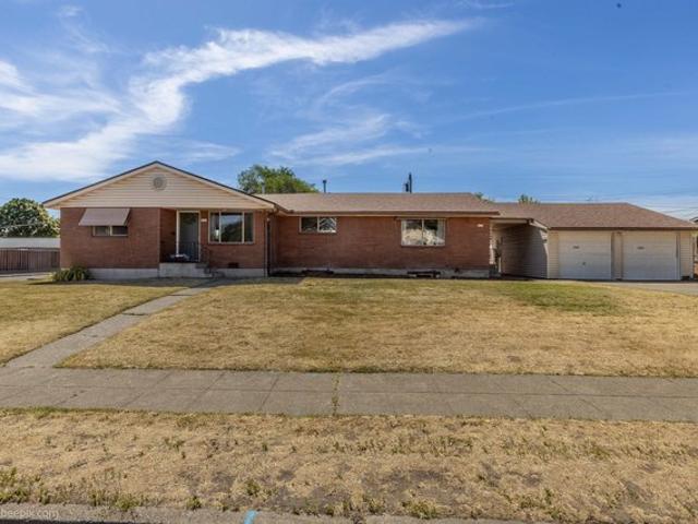 4703 N Stevens St, Spokane, WA 99205