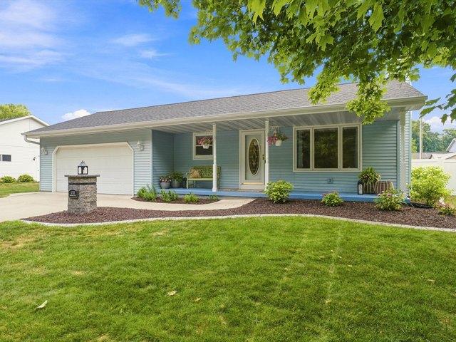 4703 Broadway St, Manitowoc, WI 54220