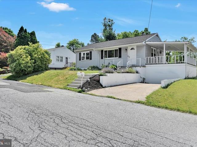 4703 Clarendon St, Harrisburg, PA 17109