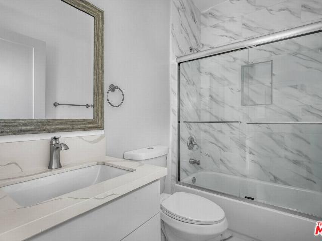 4703 Saturn St, Los Angeles, CA 90019 | MLS #26839