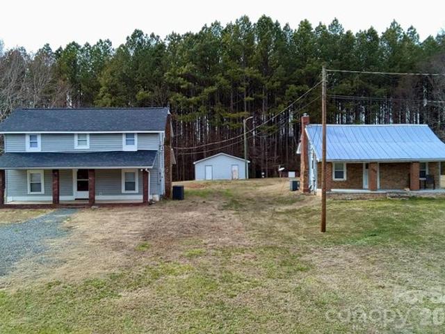 470 and 460 S Moose Rd, Mount Pleasant, NC 28124