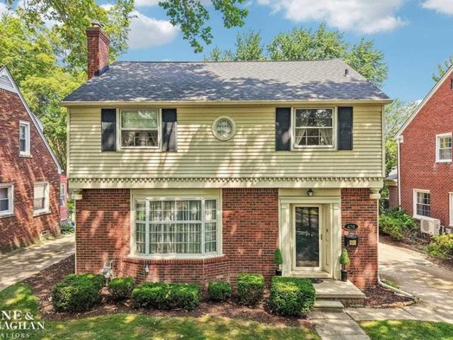 470 Allard Rd, Grosse Pointe Farms, MI 48236