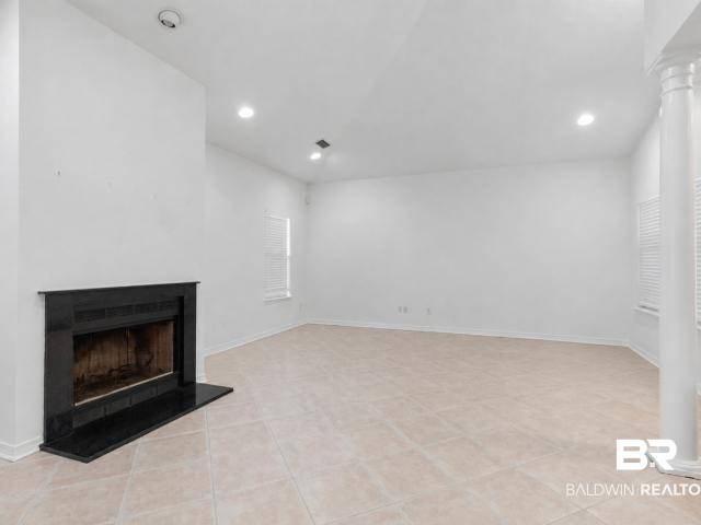 470 E 20th Ave