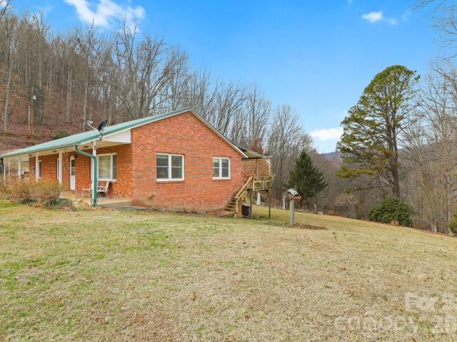 470 Ela Lane
