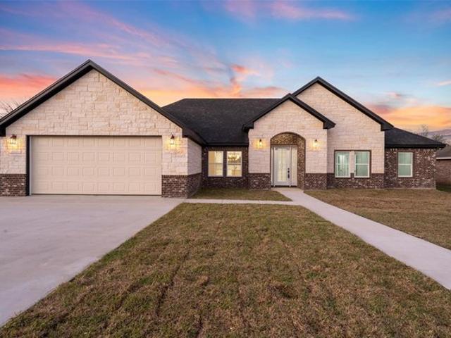 470 Elmwood Dr, Woodway, TX 76712